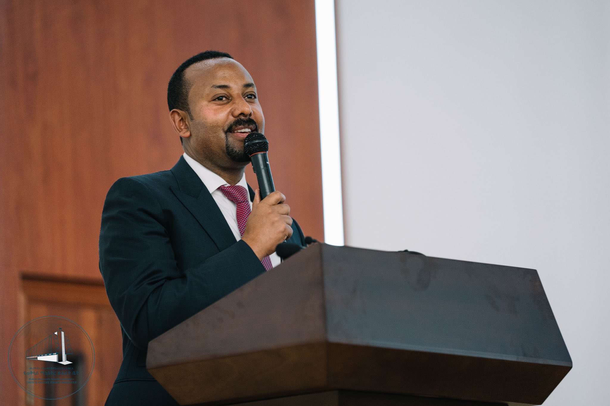 Ethiopian PM Launches Electronic Single Window Project